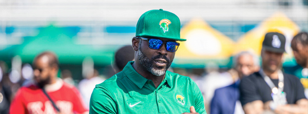 Get in Touch with V7 Apparel - Michael Vick